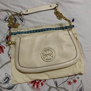 Tory Burch | Bags | Tory Burch Amanda Logo Clutch Crossbody Bag | Poshmark